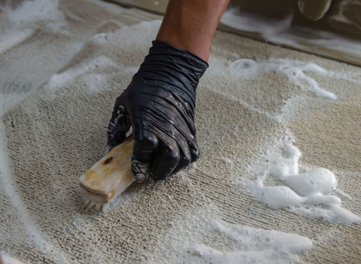 Best Ways to Deep Clean Car Carpets Without an Extractor